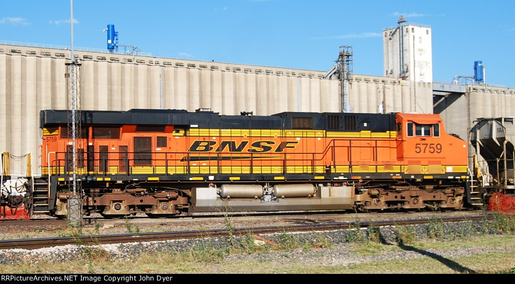 BNSF 5759